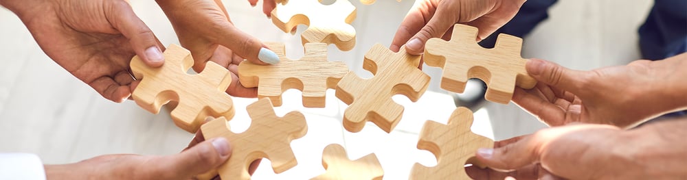 Teamentwicklung: Definition, Phasen & Erfolgsmerkmale